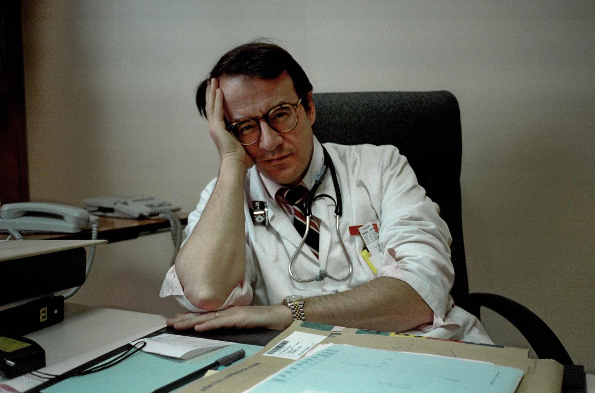 1999 05 11, Boulogne-Billancourt, France, Prof. Olivier Dubourg ...